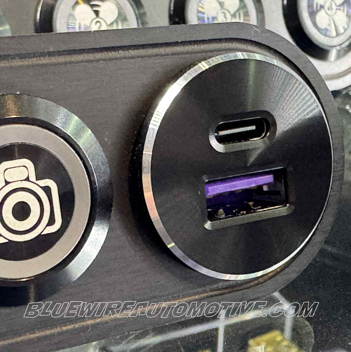 BILLET BLACK SERIES USB CAMERA/PHONE CHARGER OUTLET-BWAUSBBS22 ...